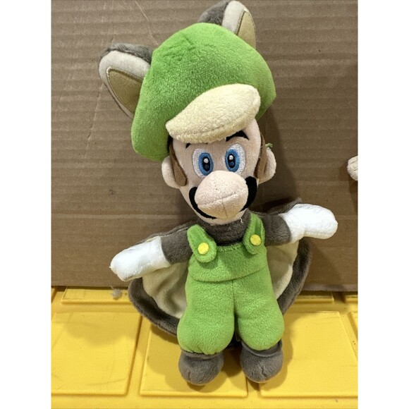 Nintendo | Toys | 23 Nintendo Super Mario Bros Luigi Flying Squirrel 10 ...
